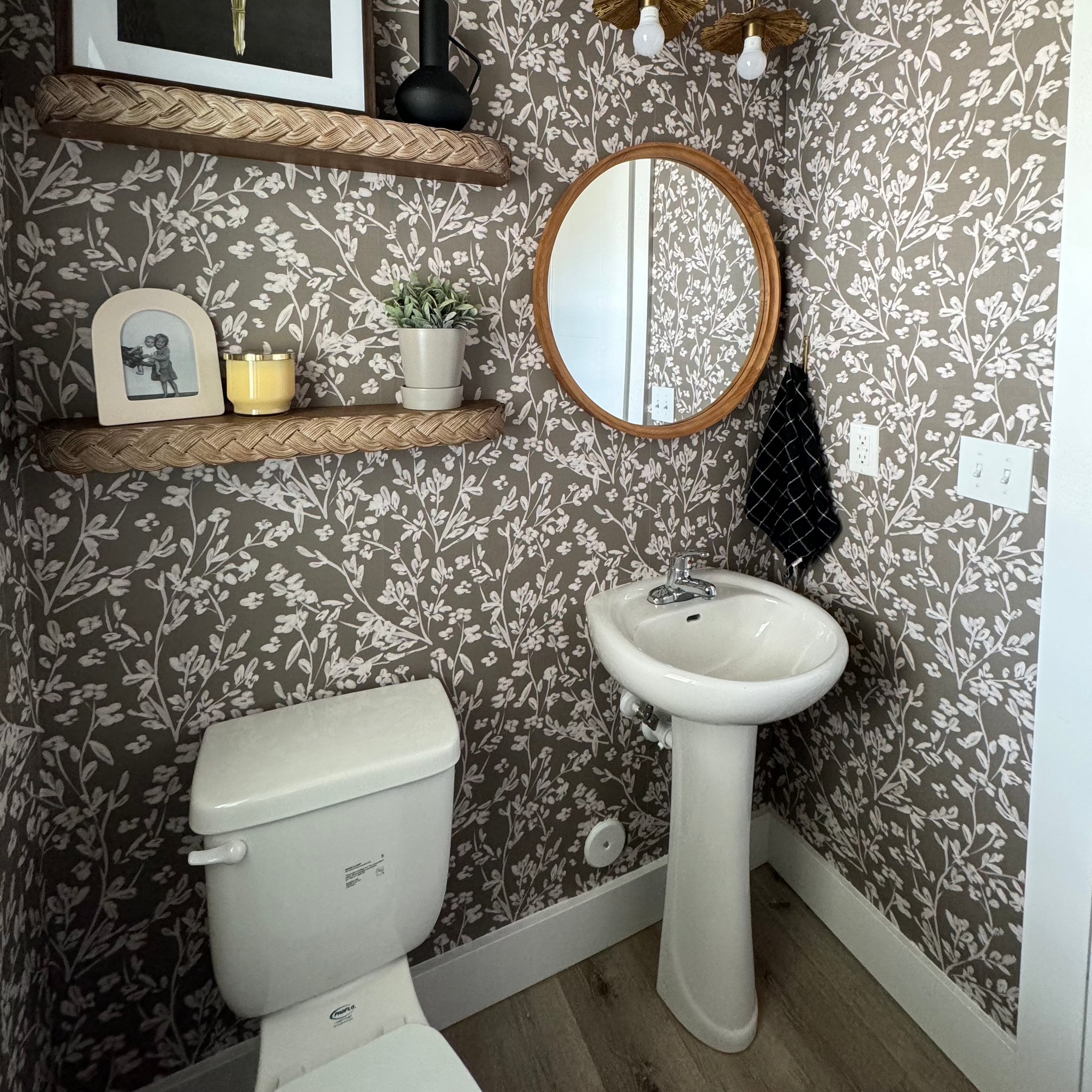 Edith Wallpaper Floral Print by Loomwell Home Goods