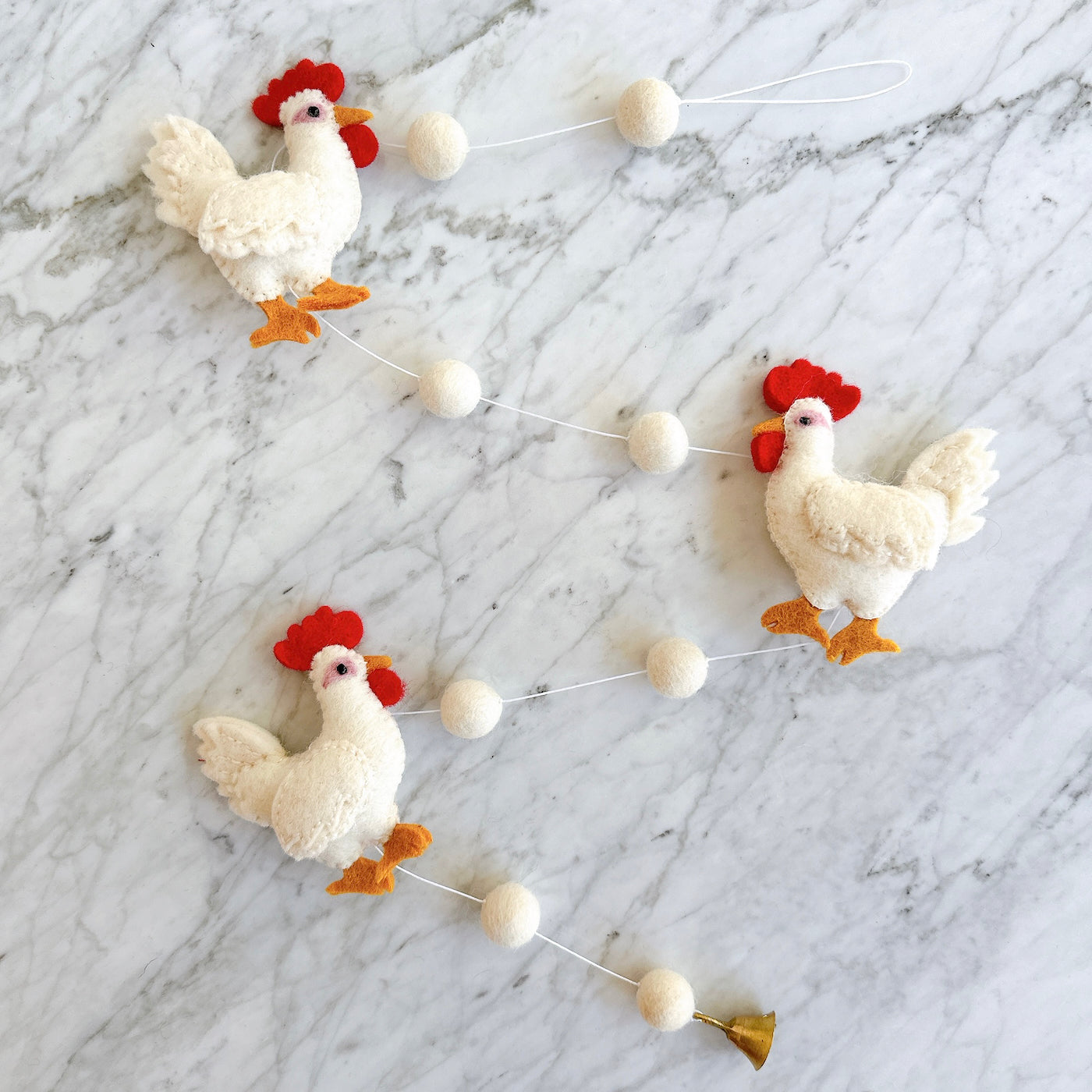 Ganapati Crafts Co. Cozy Homestead Chicken Garland