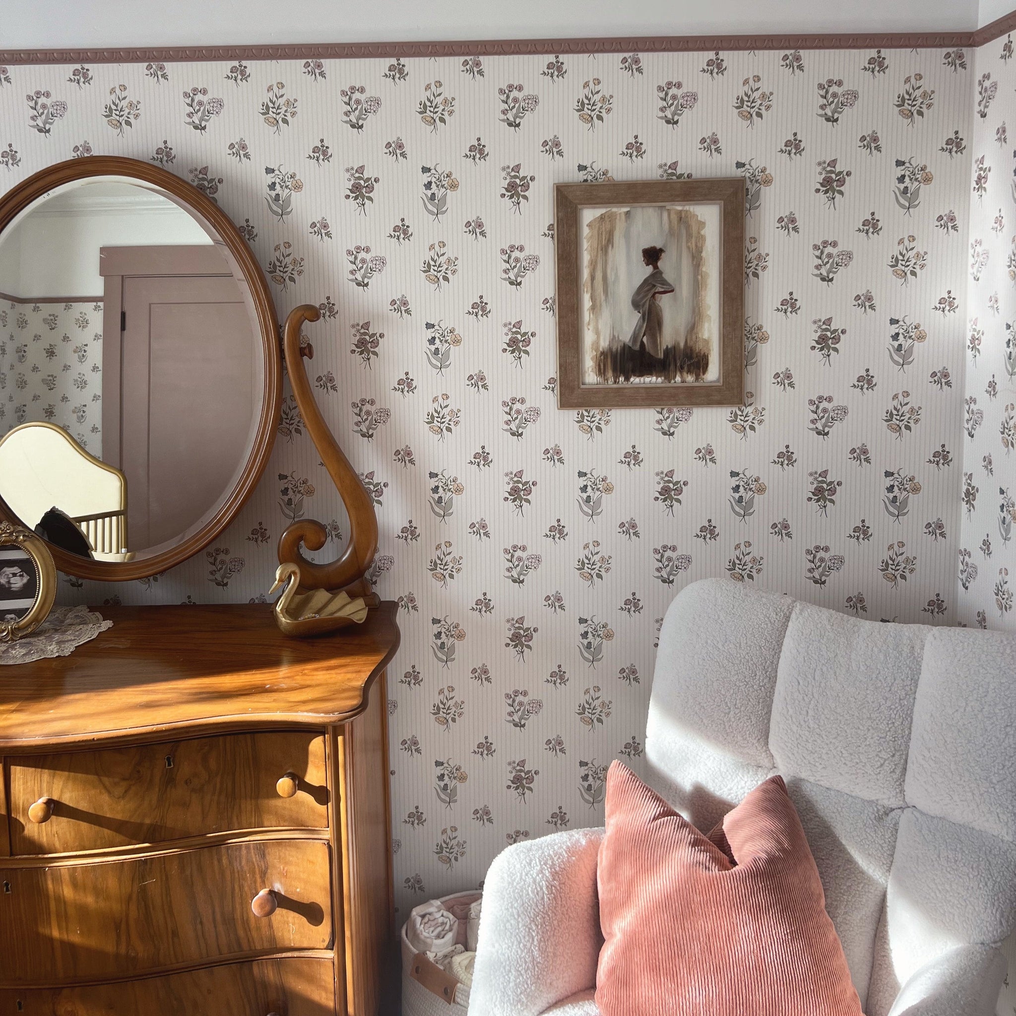 Loomwell Home Goods Cosie Wallpaper | Floral Design
